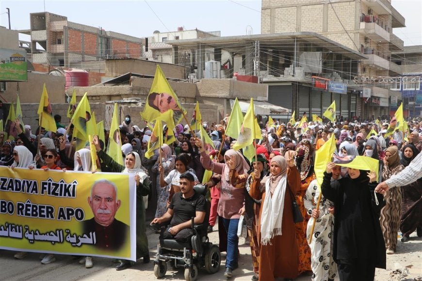 Gelên herêmê û gaziyên şer ji bo azadiya fizîkî ya Rêber Apo meşiyan ...